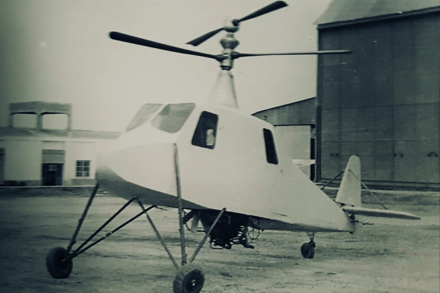 La Libélula: el sueño truncado del helicóptero español