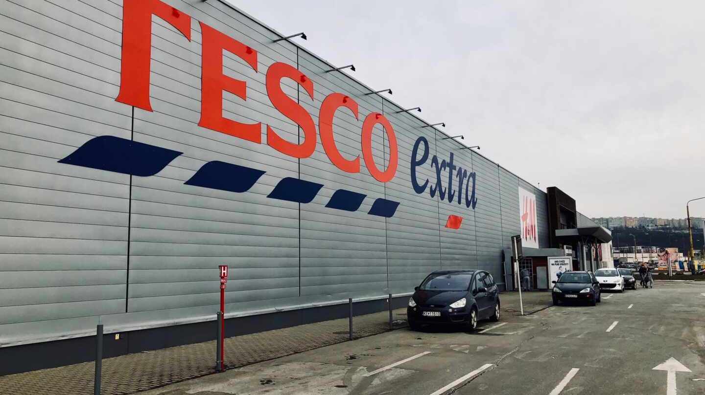 El gigante brítanico Tesco desembarca en España y abre su primer súper ...