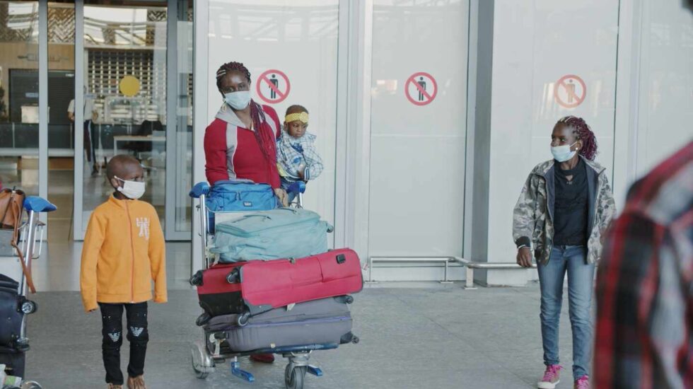 El sueño cumplido de Anaso: la familia duerme en casa