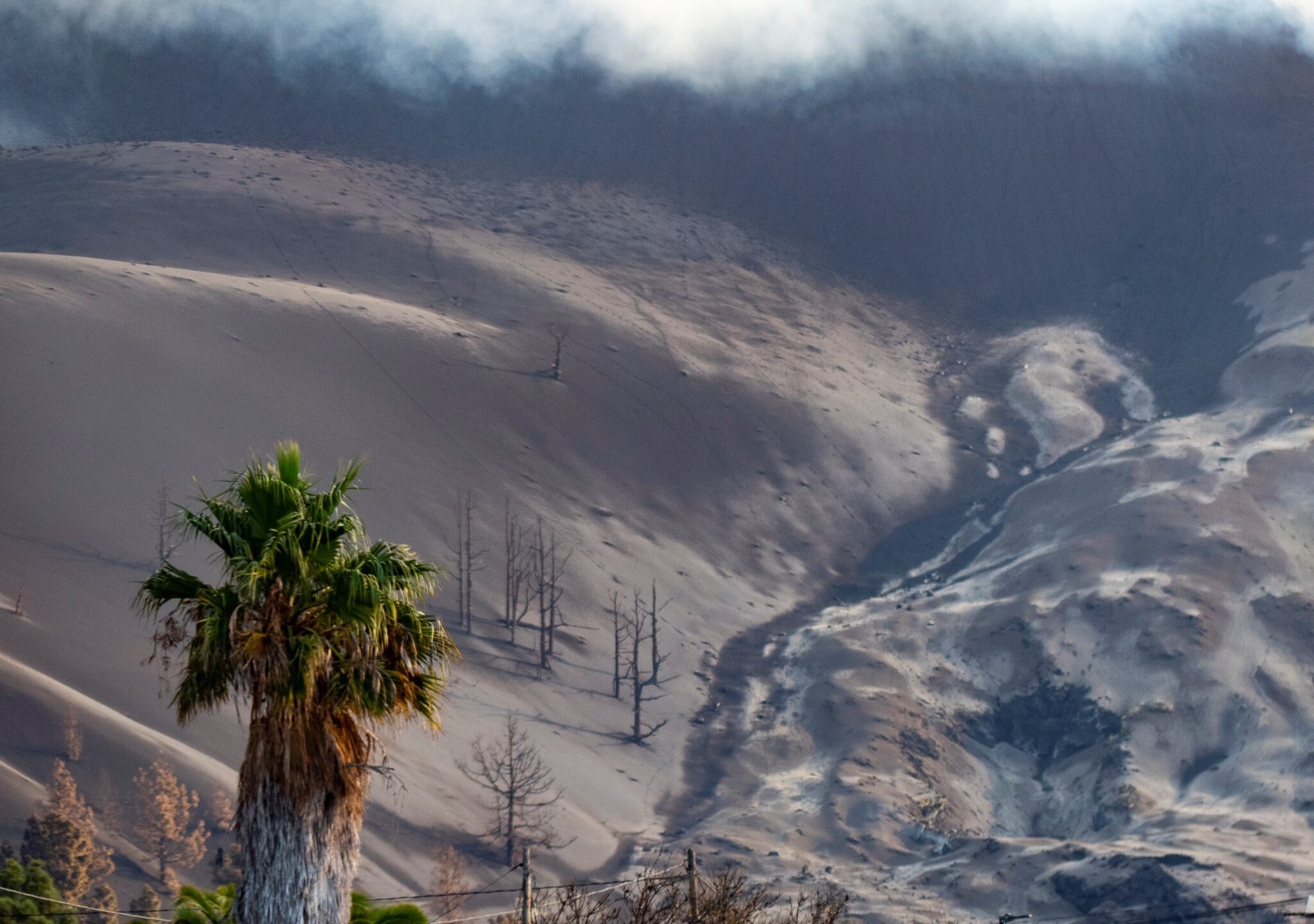 Lahares, los ríos de lodo volcánico que amenazan a La Palma con las lluvias