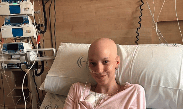 Muere A Los 20 Años Elena Huelva La Joven Que Narró Su Cáncer Poco