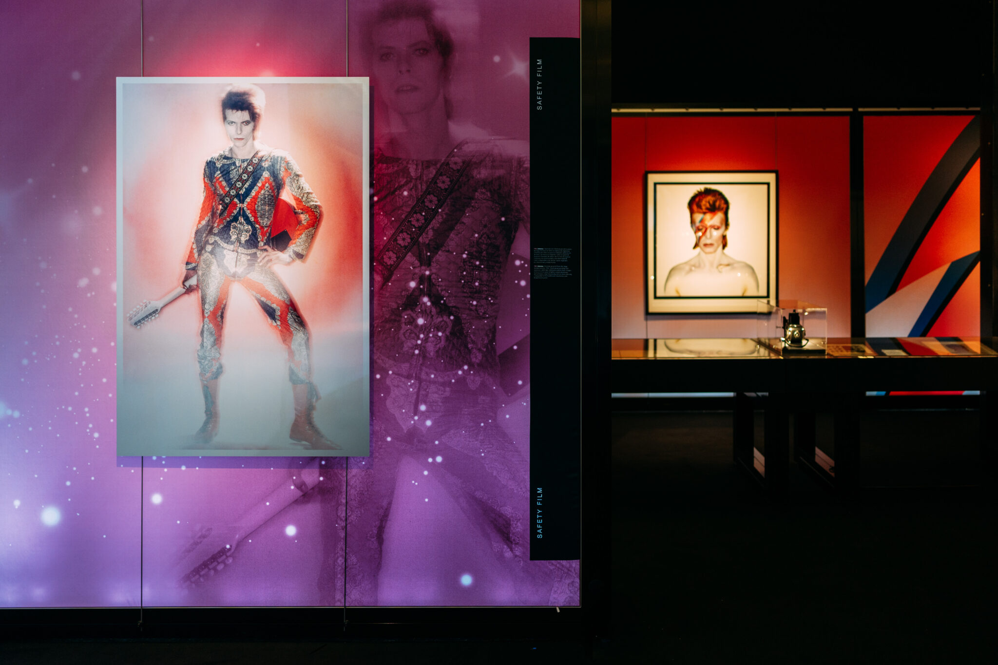 El inédito David Bowie que sobrevivió a las llamas del fotógrafo Brian ...