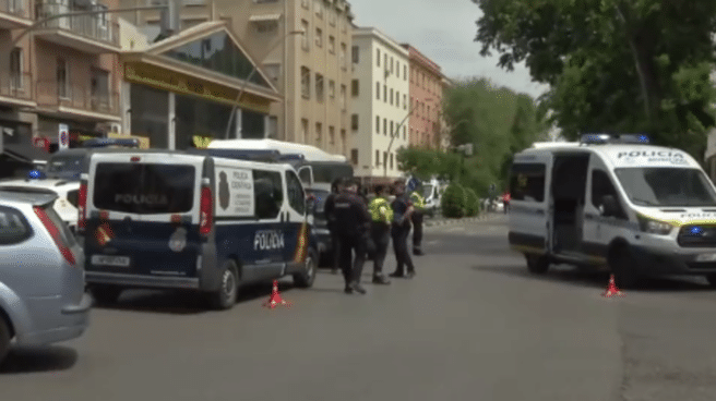 Dos muertos y varios heridos en un atropello por un coche que huía de la Guardia Civil en el ...