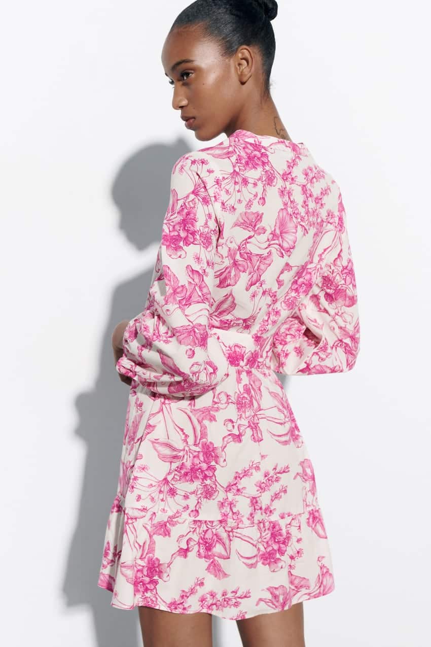 Zara reedita el vestido veraniego que sucumbió al efecto Letizia