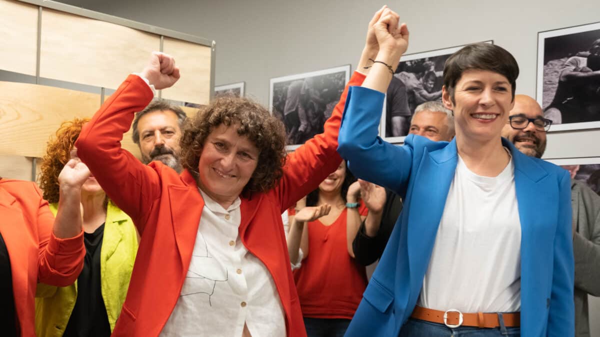 Isabel Díaz Ayuso coincide en su estilismo con otras políticas