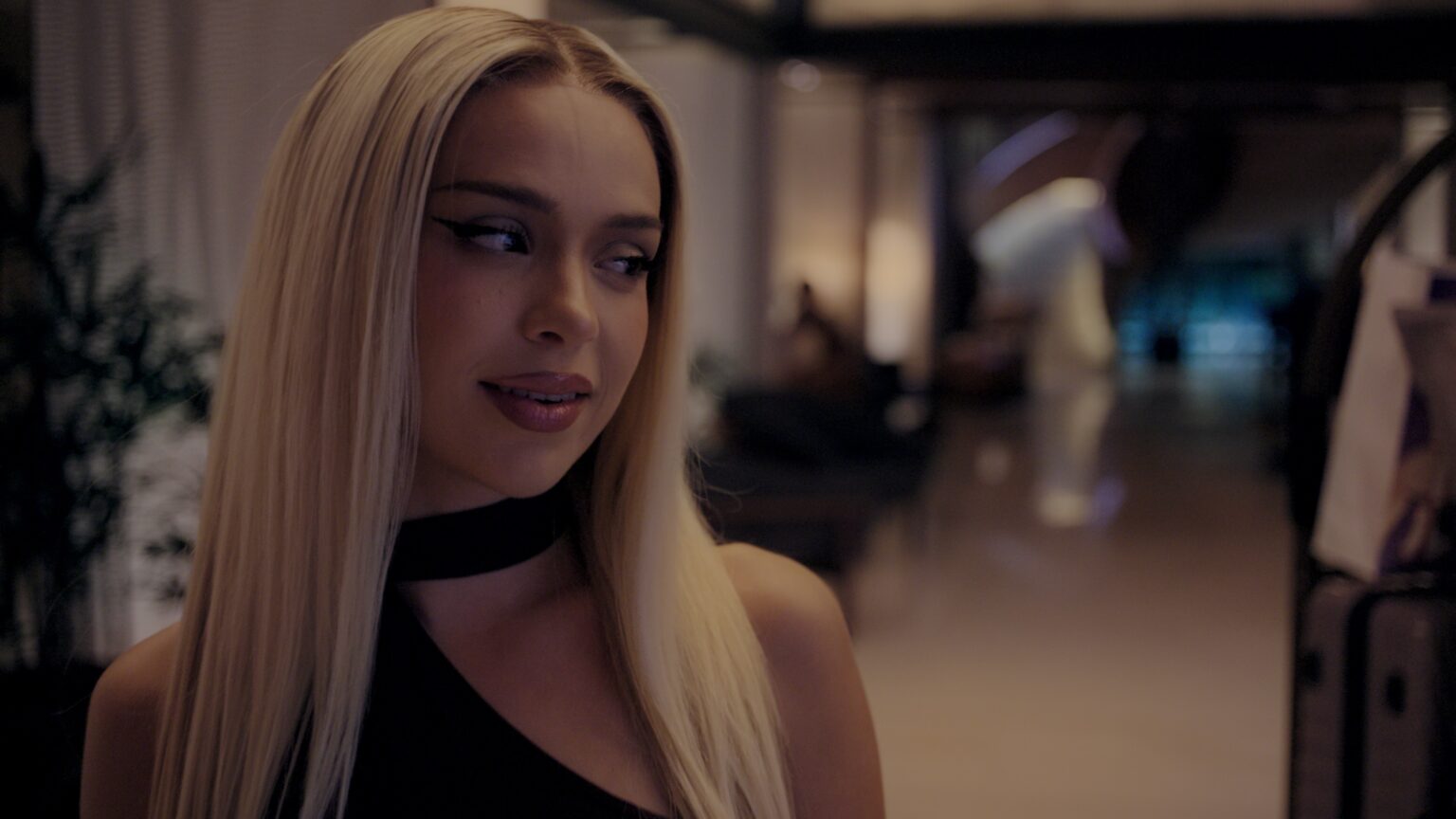 A Bad Gyal 'le da el Sol' en la próxima campaña de Estrella Damm