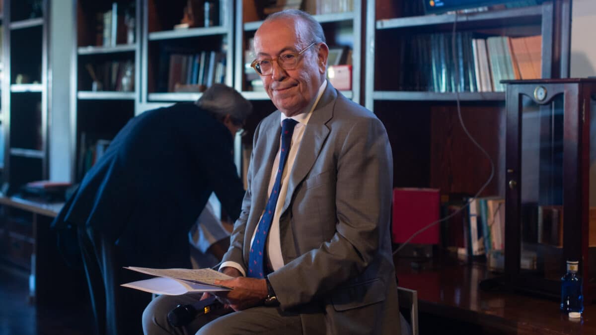 El PSOE echa a Nicolás Redondo del partido por "reiterado menosprecio ...