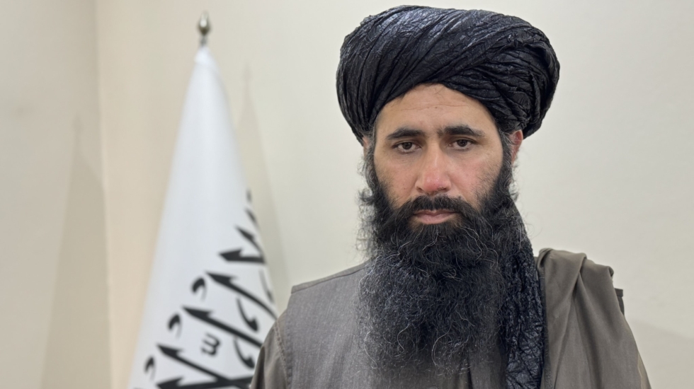 Té con un talibán: “Dios no creó a la mujer como igual del hombre”