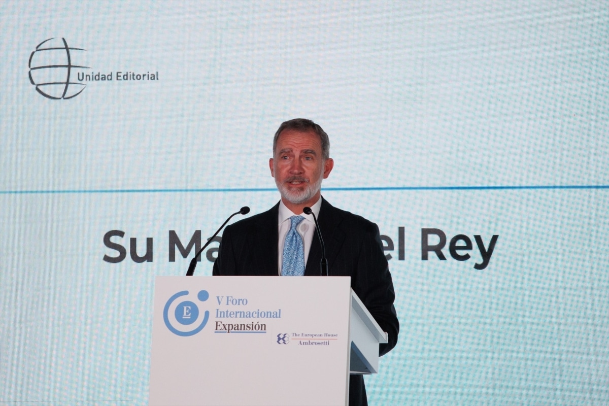 Felipe y su mejor coach de oratoria, la reina Letizia