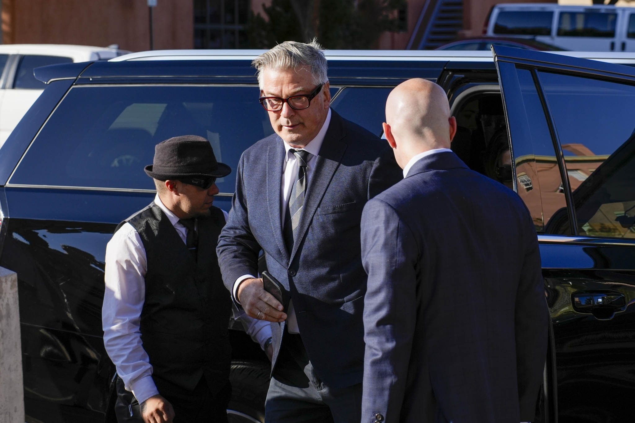 Interrumpen el juicio por homicidio involuntario contra Alec Baldwin