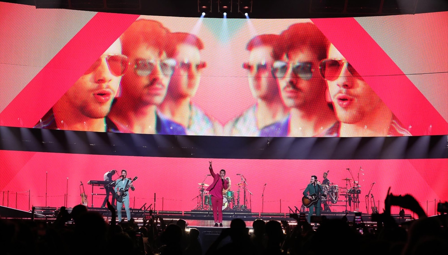 Los Jonas Brothers llegan a Barcelona tras su 'annus horribilis'