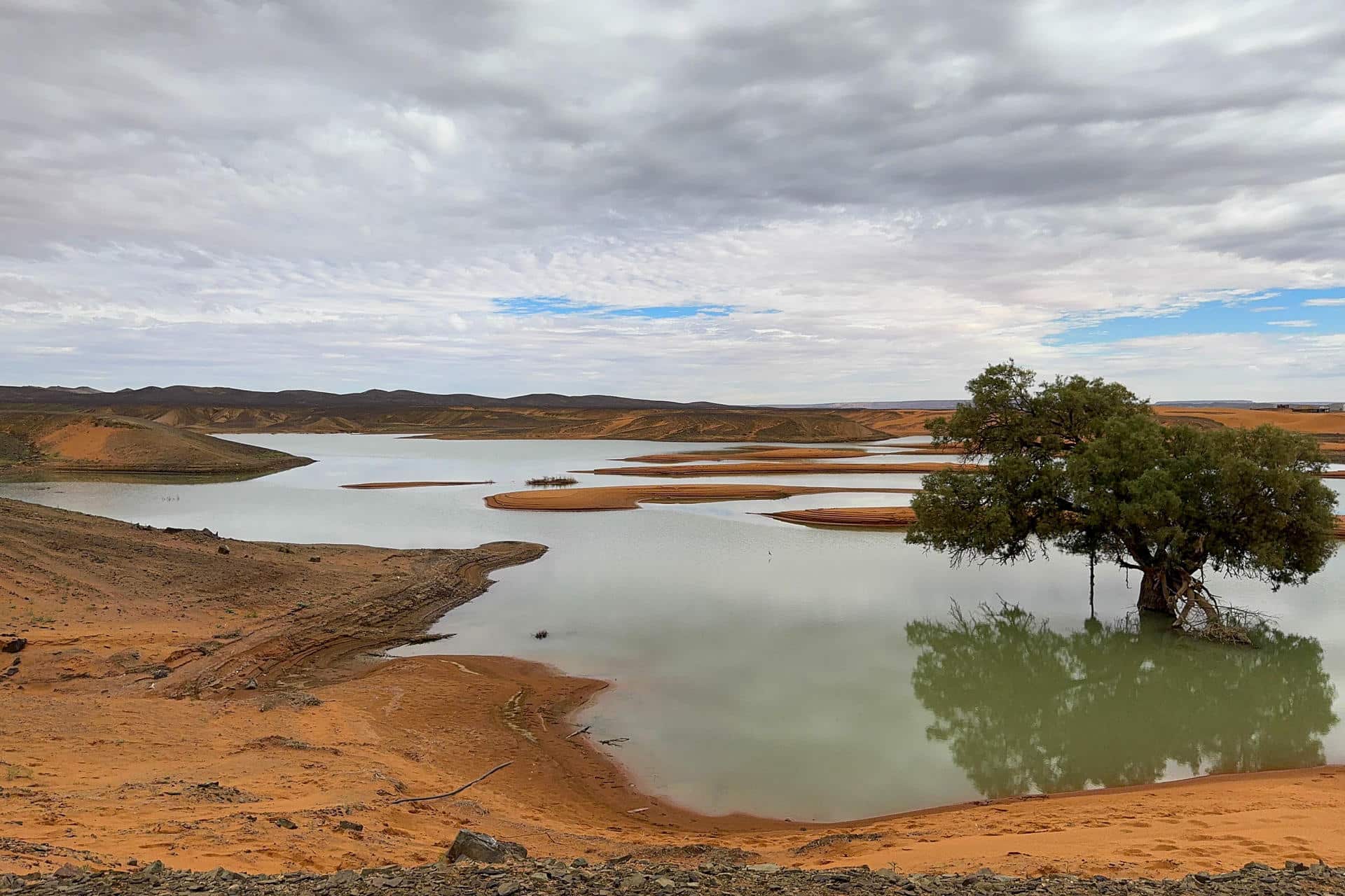 Iriqui, el lago del desierto de Marruecos que resucitaron tormentas