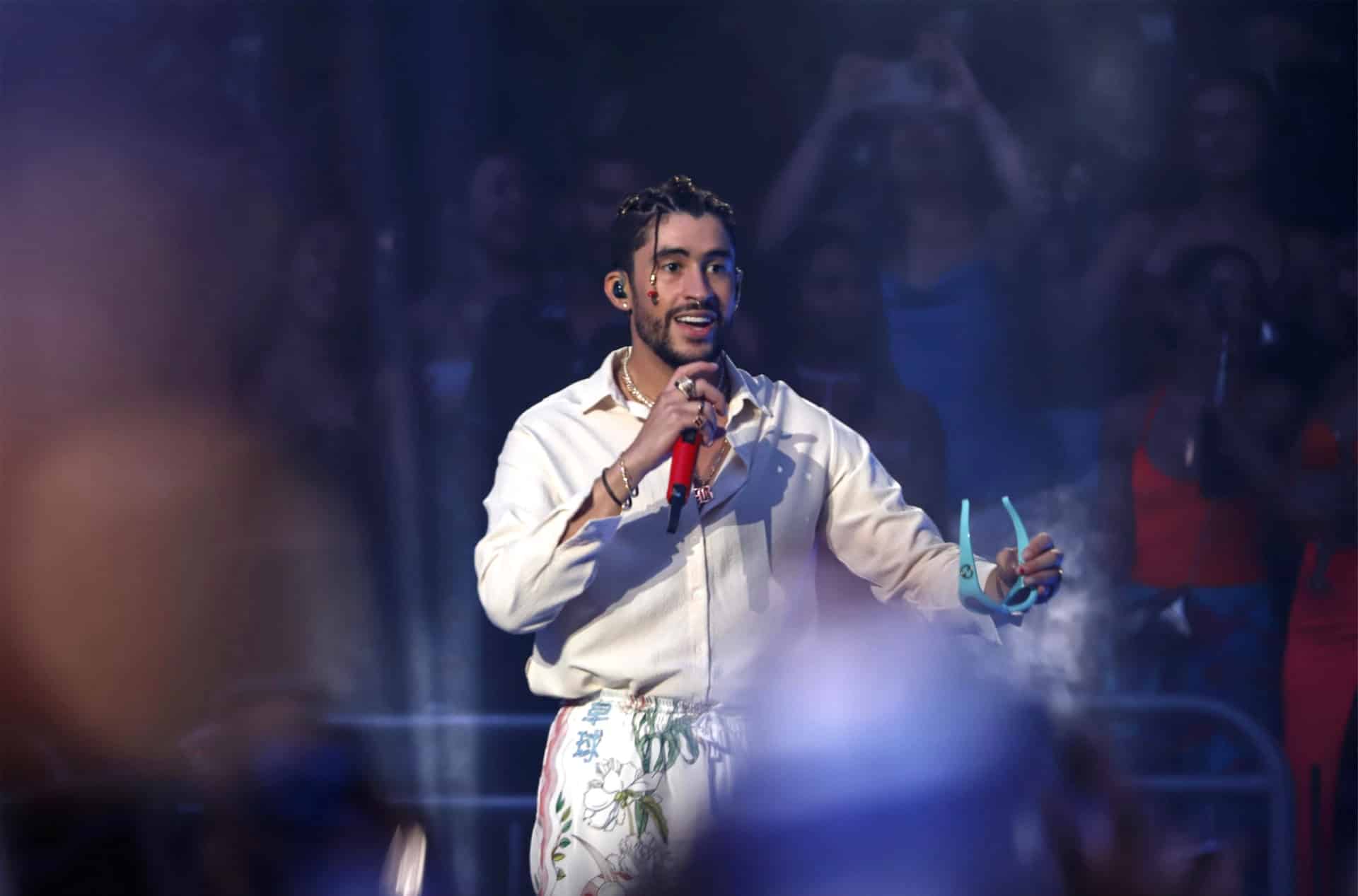 ¿Qué significan las sillas de Bad Bunny en Madrid y Barcelona?