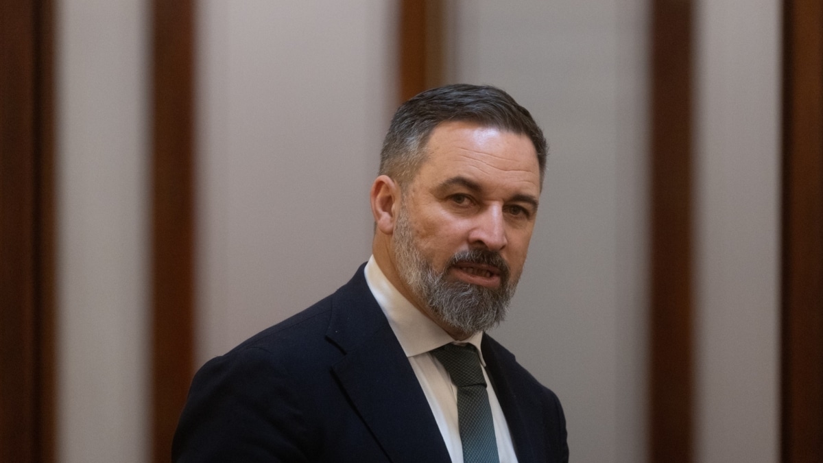 Abascal culmina su salto internacional con una cumbre en Madrid