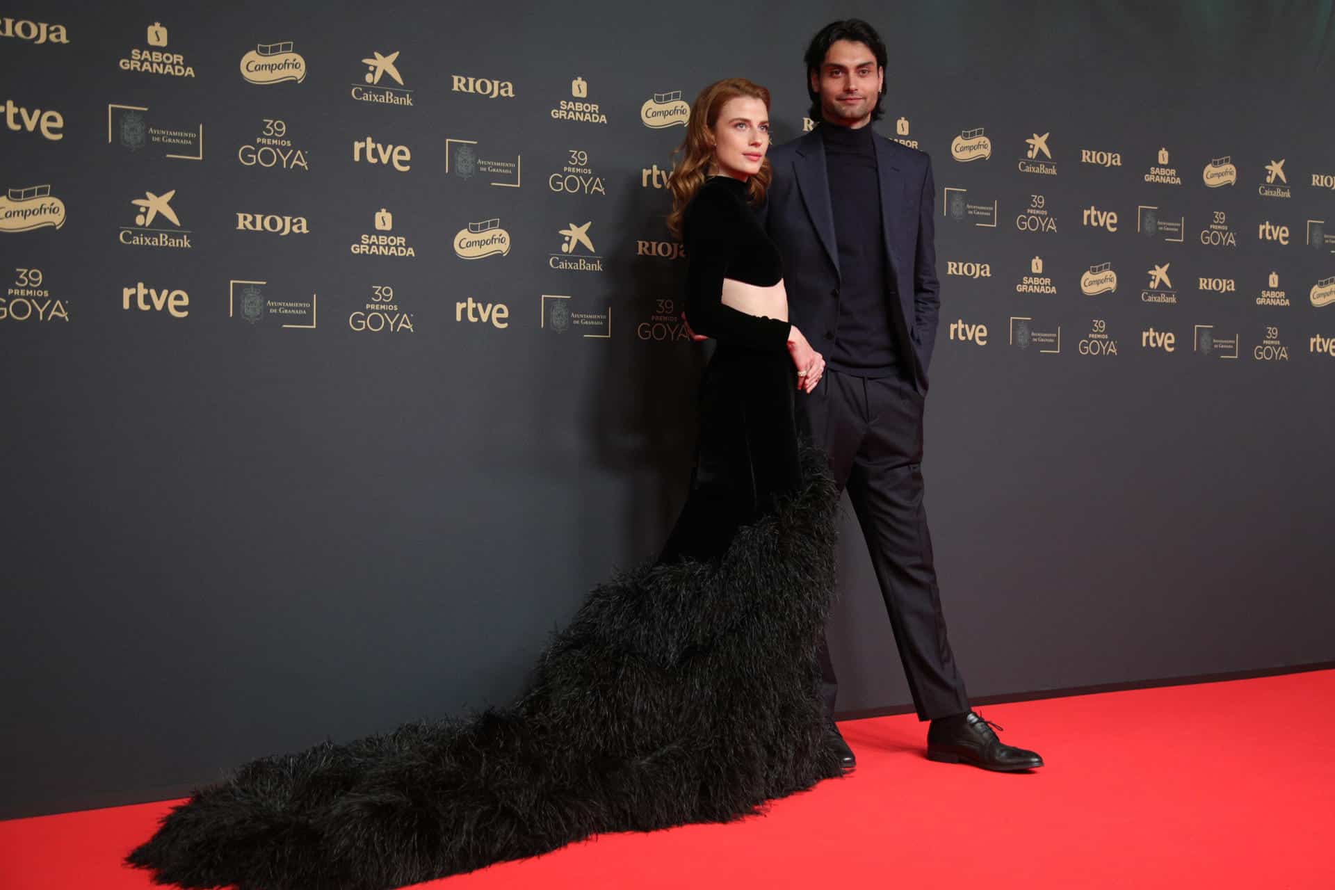 Una alfombra roja de los Goya en la que brilla la ausencia de Karla ...