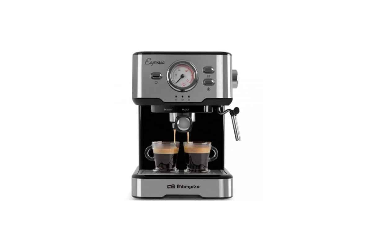 Esta cafetera espresso está tirada de precio en PcComponentes