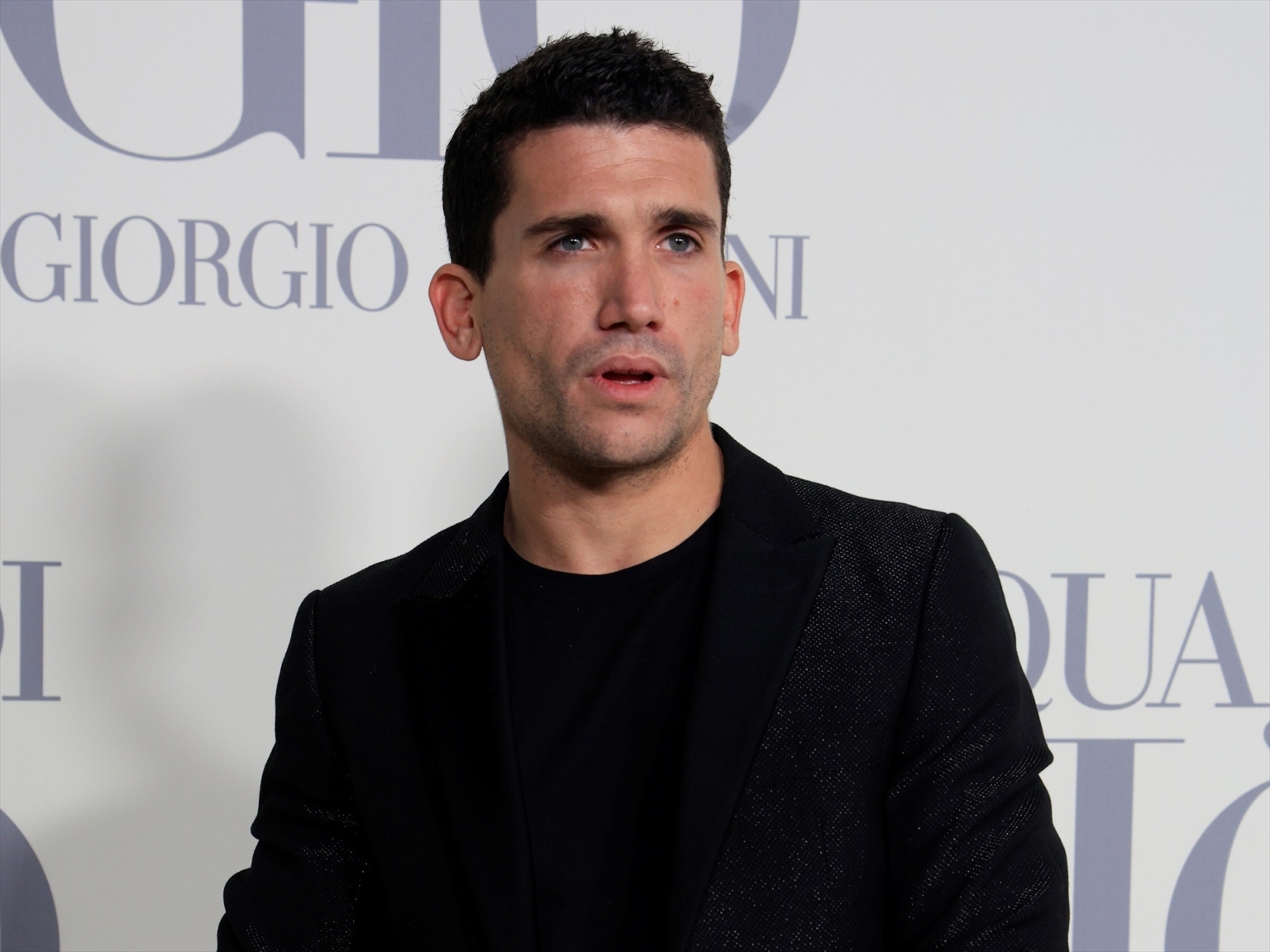 Así es Jaime Lorente: de Hamburgo al Castillo de Batres