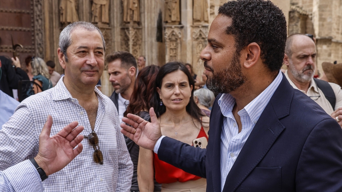 El campo de minas de Vox al PP en su negociación en Valencia